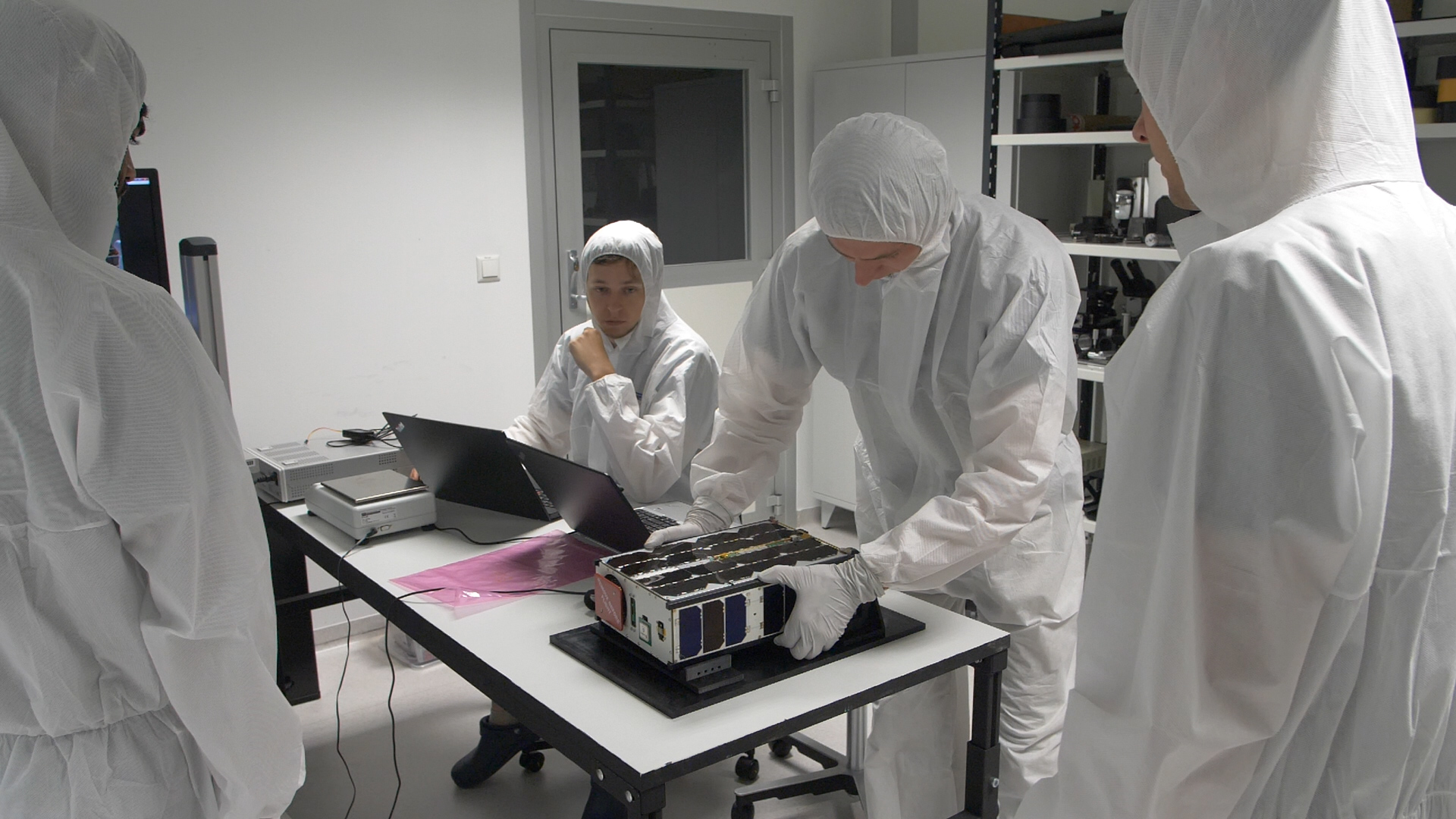 NanoAvionics | Nanosats Database